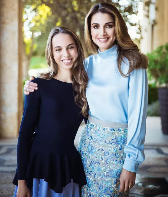 Rojbûna te pîroz be: Queen of Rania keçên xweş nîşan da 49315_10