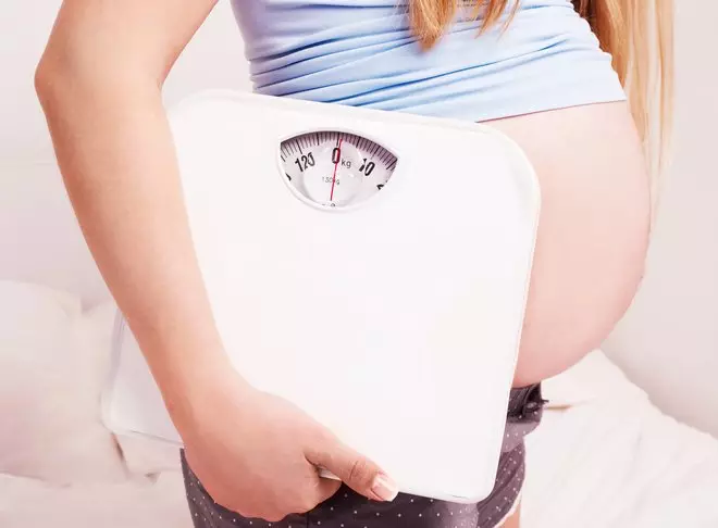 गर्भवती महिलामा अत्यधिक वजन - केटाहरूको विकासको कारण 508578_1