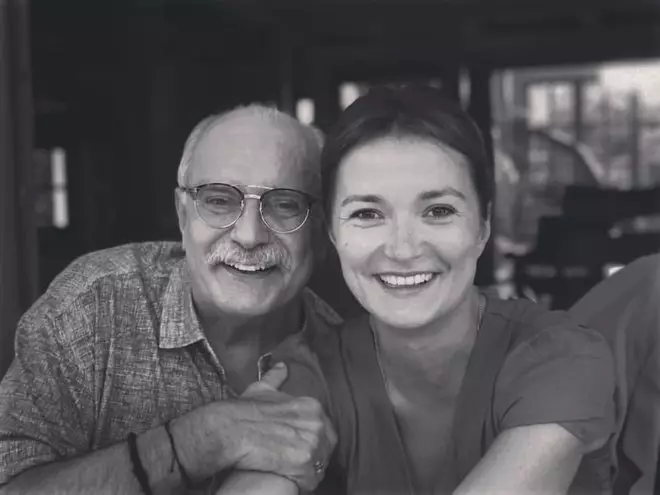 Mumenti ta 'sensittività: neputijiet Nikita Mikhalkov daħal biex iżuru l-grandfather 51016_3