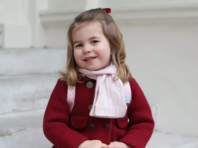 Princess Charlotte ya zama ... doll!