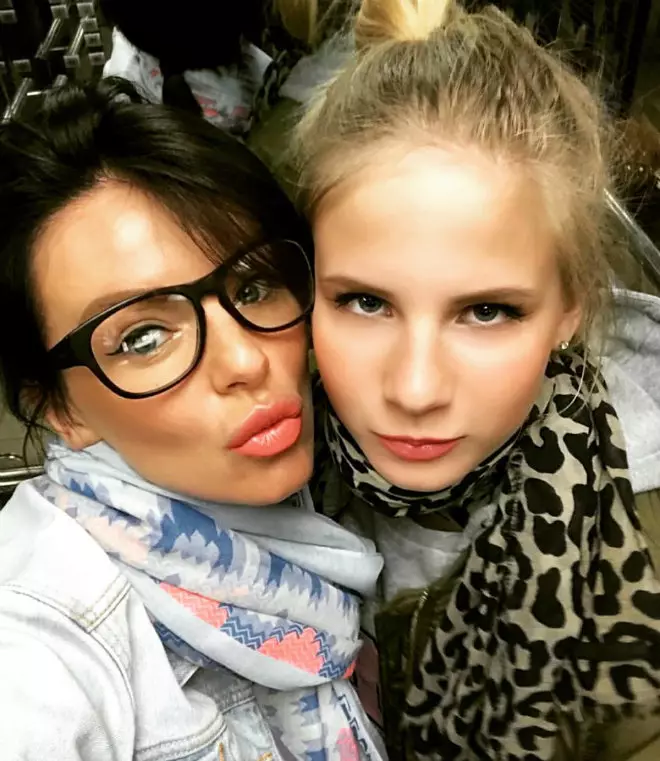 Som søstre: Julia Volkova og datter overraskede fans 52116_3