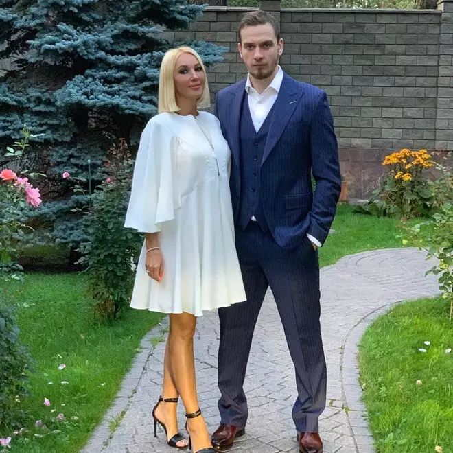 Indodakazi uLera Kudryavtseva ikhula i-fashion yangempela 527237_1