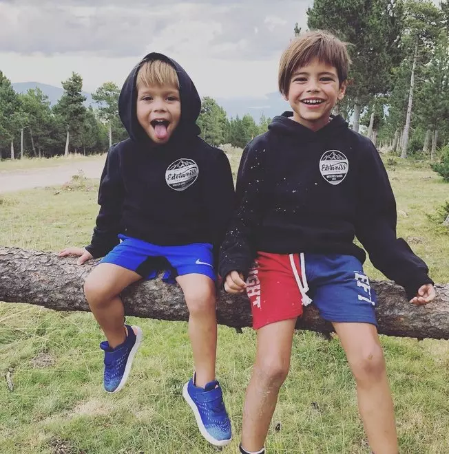 Vidéo: Gérard Peak avec des sports d'enfants dans la boue 52808_4