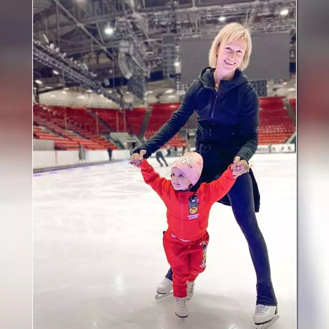 3 yaşındaki kızı Maxim Trankova baba ile birlikte buz fethediyor 532563_4