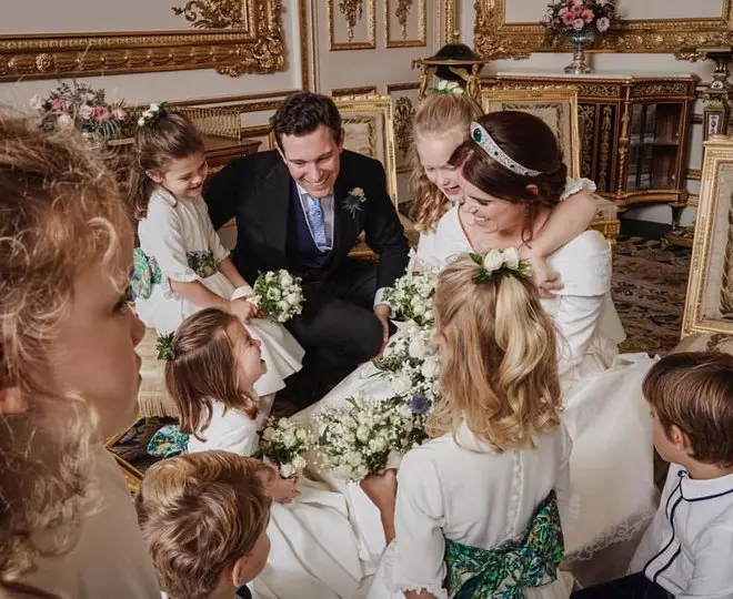 Այն մնաց տեսարանների հետեւում. Արքայադուստր Եվգենի հարսանեկան լուսանկարչական նիստի հուզիչ պահը երեխաների հետ 55214_10