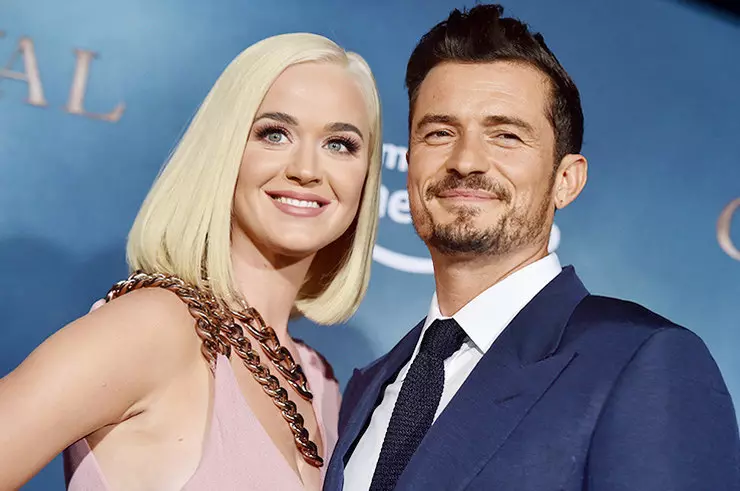 Katy Perry နှင့် Orlando Bloom သည်ကလေးတစ် ဦး ကိုစောင့်နေကြရသည် 554693_1