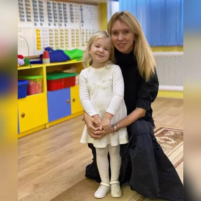 4-ročná dcéra Tatiana totmianin a Alexey Yagudina špecializovaná matka báseň 560779_3