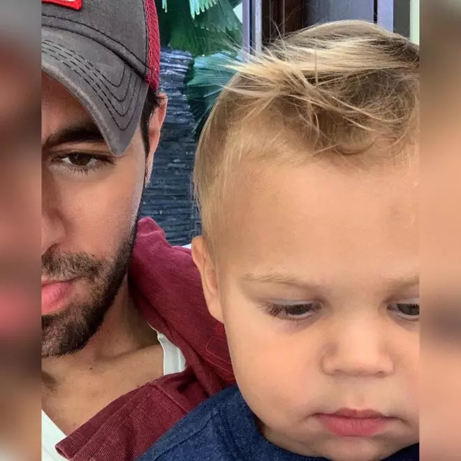 Enrique Iglesias visade hur hans 2-åriga son nicholas älskar spelet 585003_2