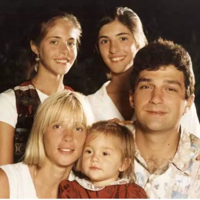 Anastasia Shubskaya ha mostrato un ritratto di famiglia con un coniuge, sorelle e tutti i bambini 609548_5