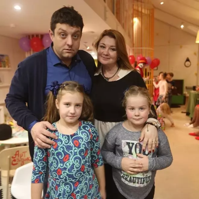 Mikhail Polikamaco with family