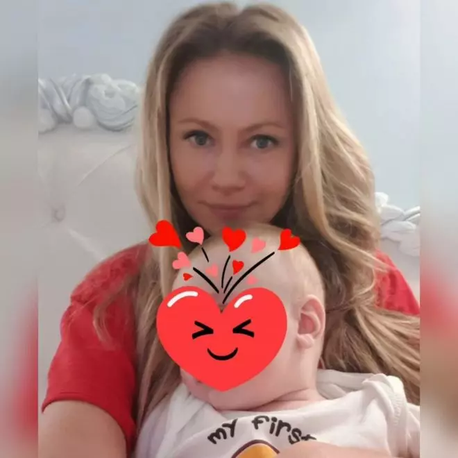 Maria Mironova mostrou por primeira vez un fillo de 8 meses 661424_2