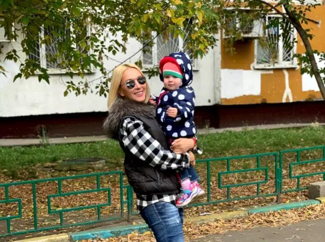 Lera Kudryavtseva miaraka amin'ny zanany vavy