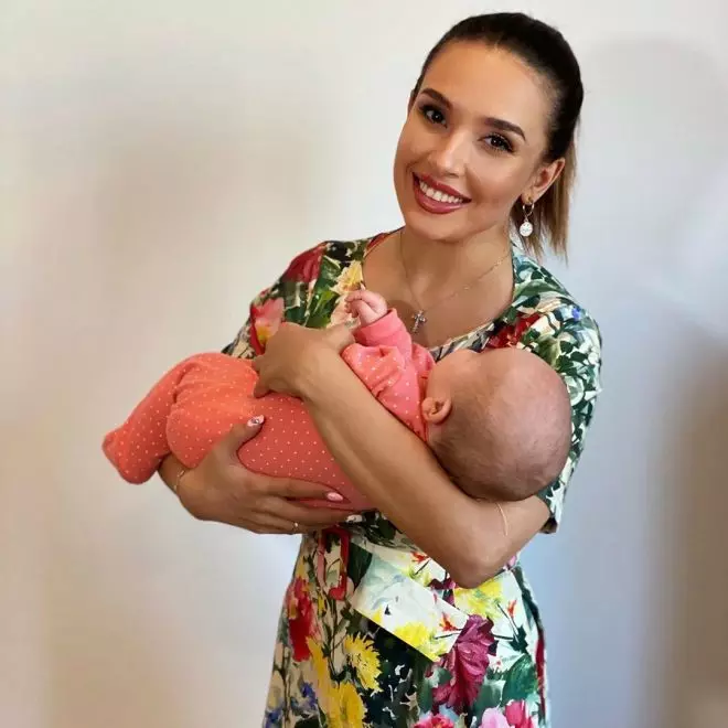 Olga Dibseva declase o nome da filla de 7 meses 724621_3
