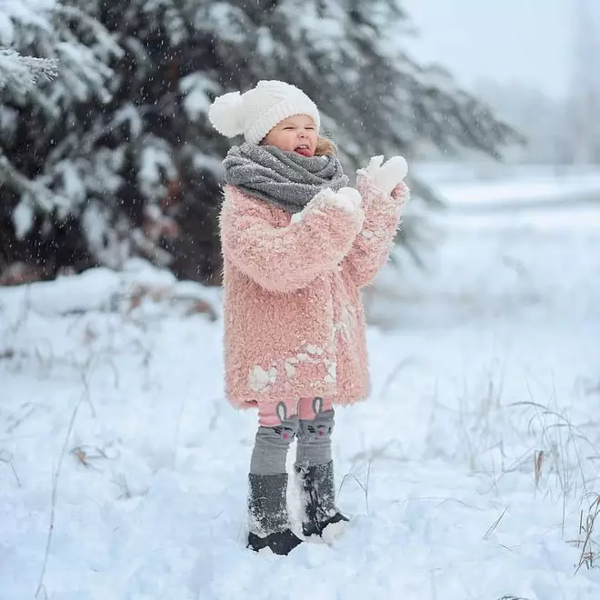 Sniega un bērnība: 50 idejas ziemas foto šaušanai 74932_12