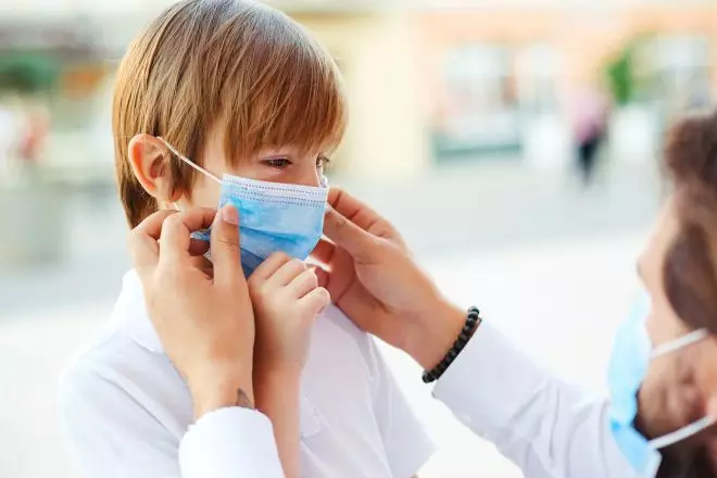 Jeśli student w szkole upadł Coronavirus 790629_1