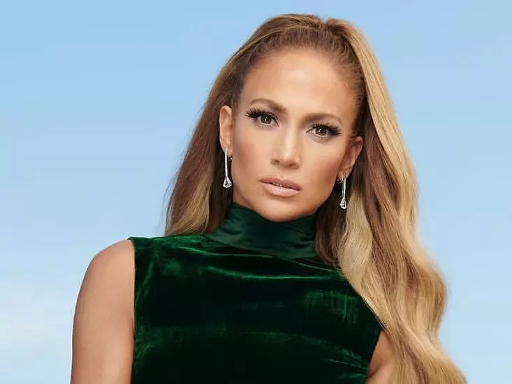 Jennifer Lopez het sy spyskaart sonder suiker en koolhidrate gedeel 82348_1