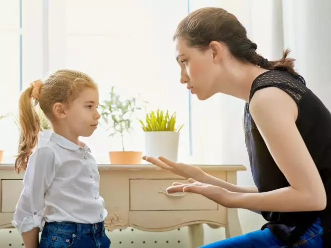 5 reasons why the child behaves bad 836771_2