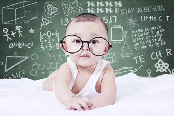Der berühmte Wissenschaftler Tatiana Chernigovskaya erzählte, dass sich im Kind ein Genie entwickelt hat 83862_1