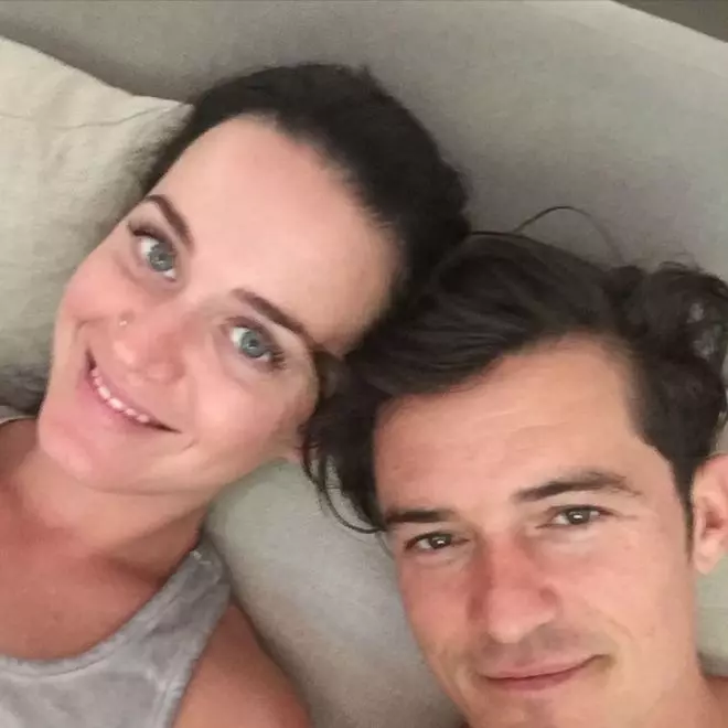 Orlando Bloom het 'n versameling romantiese personeel met Katy Perry op haar verjaarsdag gedeel 874944_4