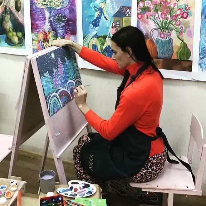 Елена Исинбайева показа картините си 88836_3