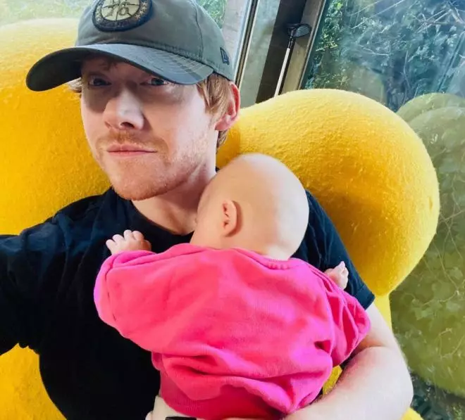 Rupert Grint je prvi pokazala fotografiju s kćeri 899982_2