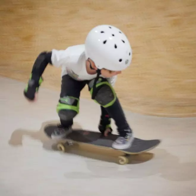 Dmitry Shepelev showed a 7-year-old son on a skateboard 911404_2